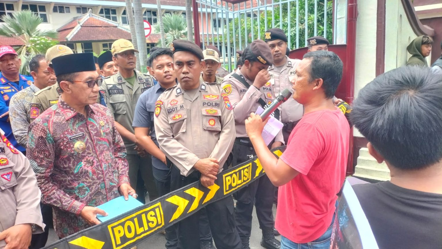Demo Bupati KH Kholilurrahman, BMM Ungkap Dugaan Jatah Proyek Pendopo ...